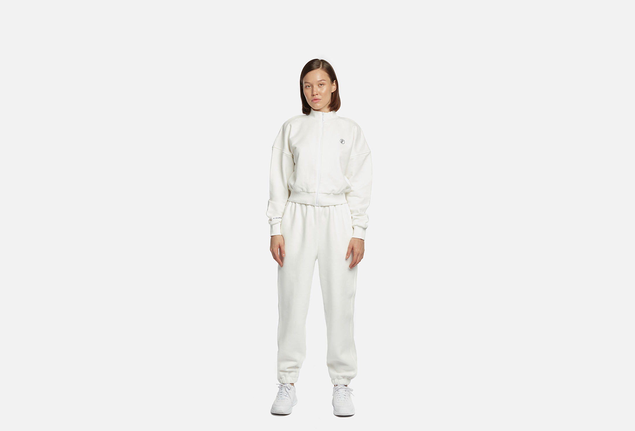 FIGURA Active Wear Брюки-джоггеры белые Белый XS-S — купить, цена в Москве