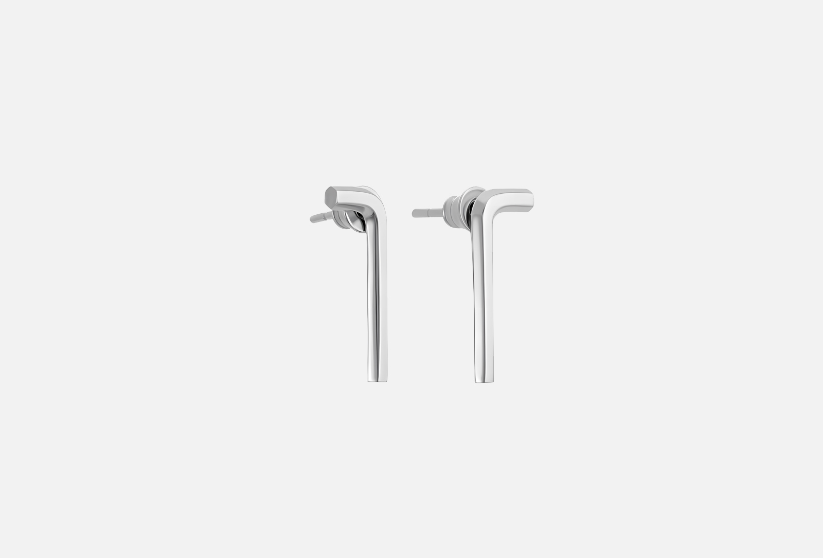 Darkrain Серьги серебряные Arm 2 шт — купить, цена в Москве